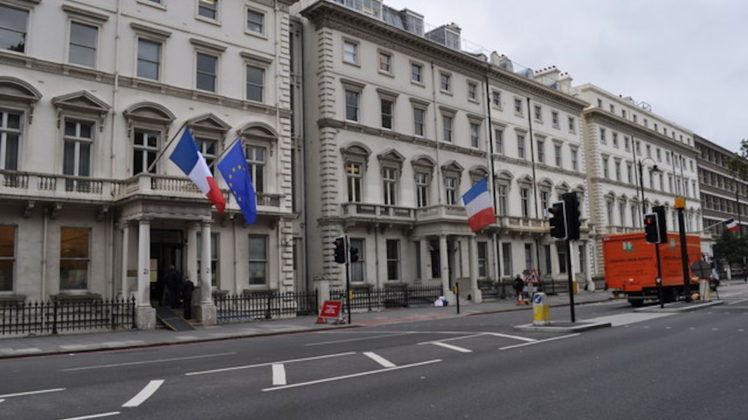 L'ambassade de France au Royaume-Uni met en place un numéro spécial