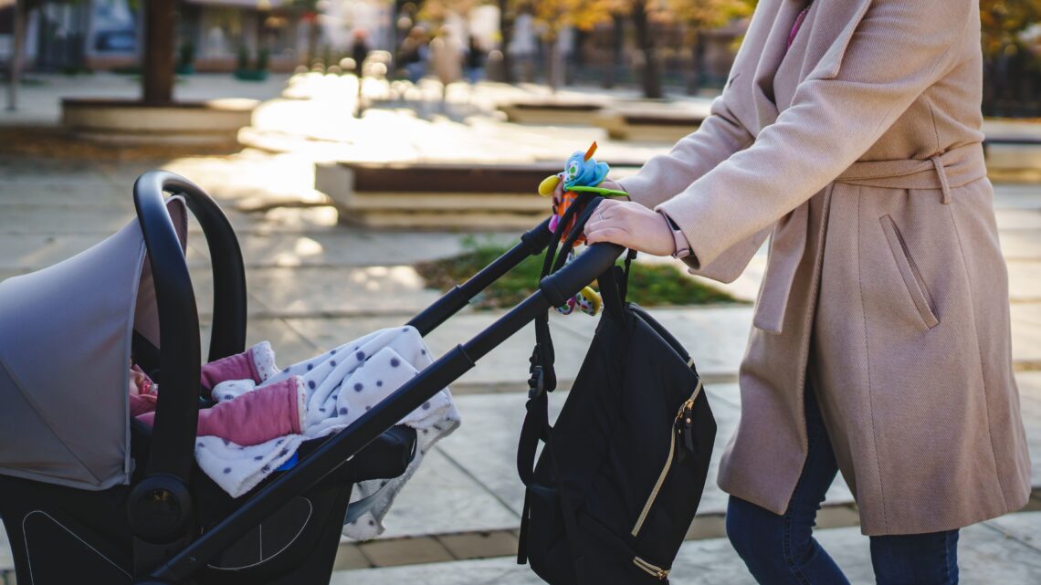 Le Club Poussette, le rendez-vous des mamans en post-partum, se ...