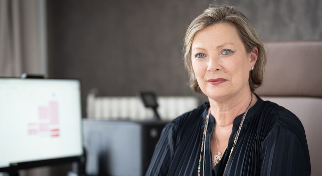 Catherine Bellus-Ferreira, nouvelle proviseure du Lycée français ...