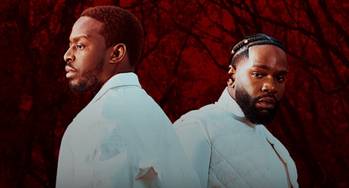 Dadju et Tayc sur la scène de l'OVO Wembley Arena